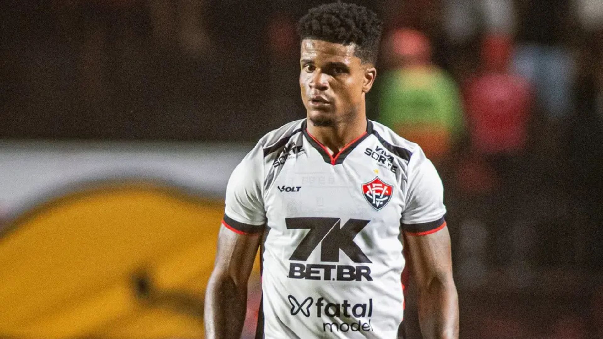 Médico do Vitória atualiza situação de Jamerson após fratura e diz ...