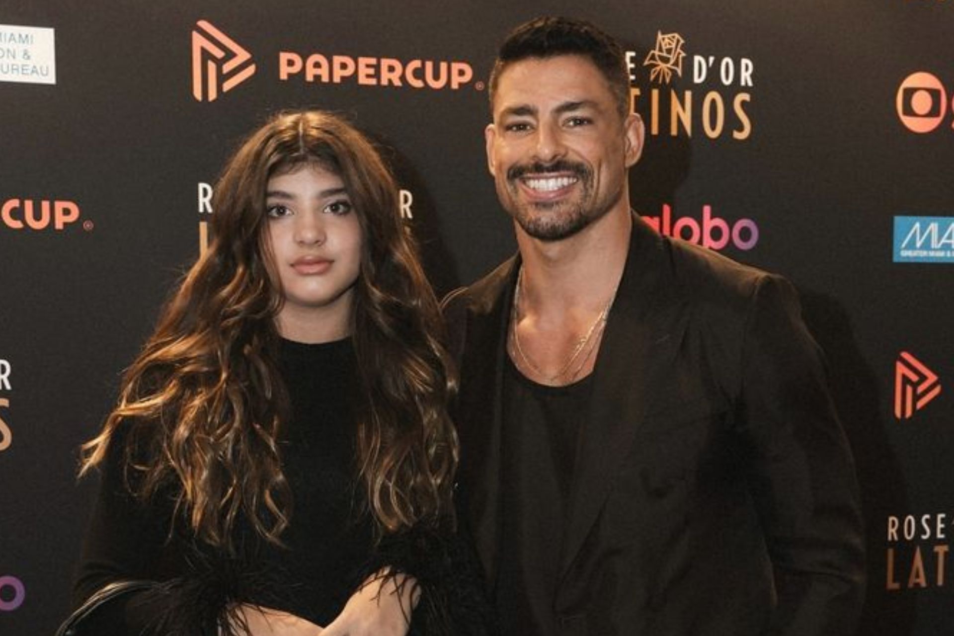 Cauã Reymond faz surpresa de aniversário para filha; assista