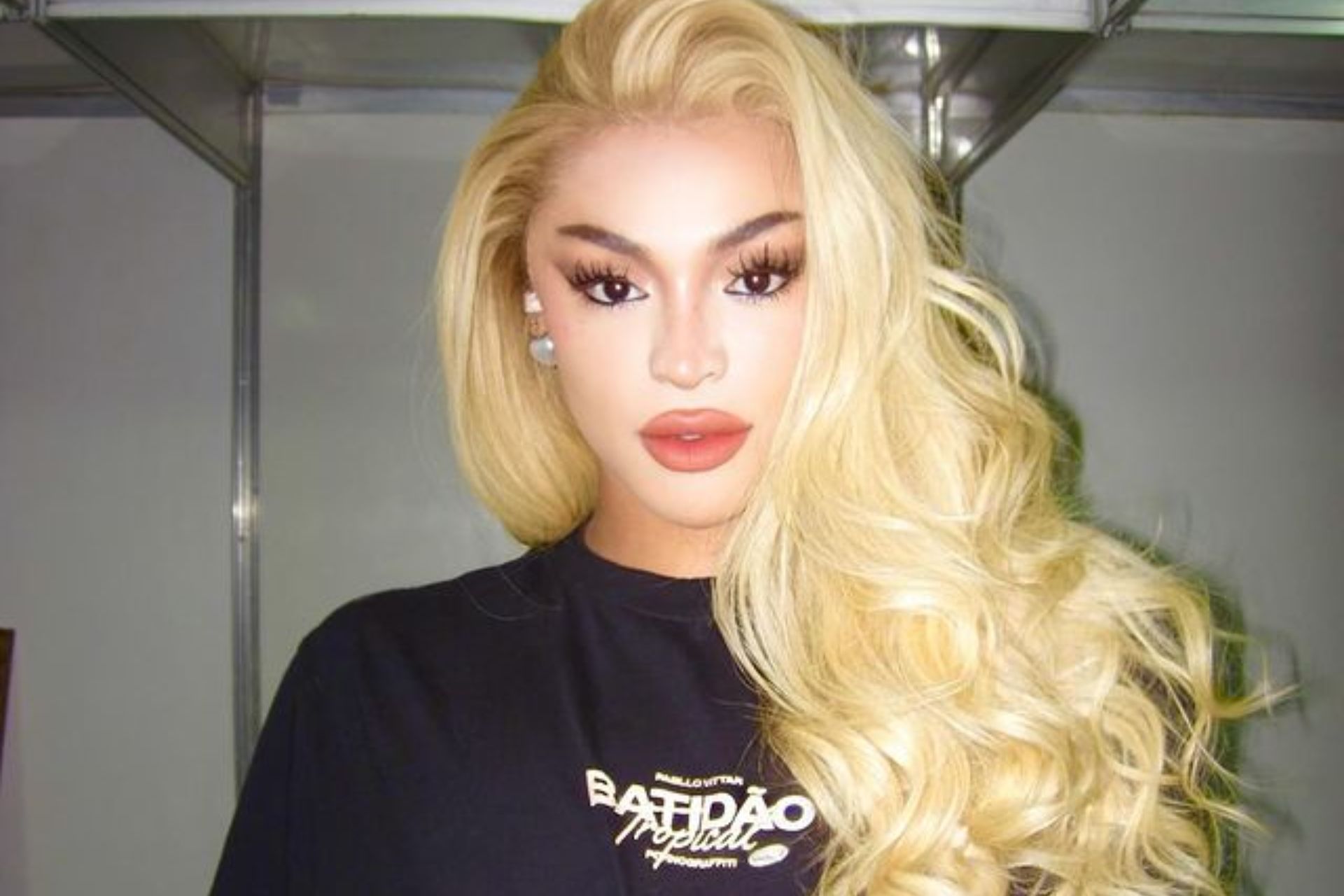 Pabllo Vittar Posa De Fio Dental E Recebe Elogios De Fãs Confira