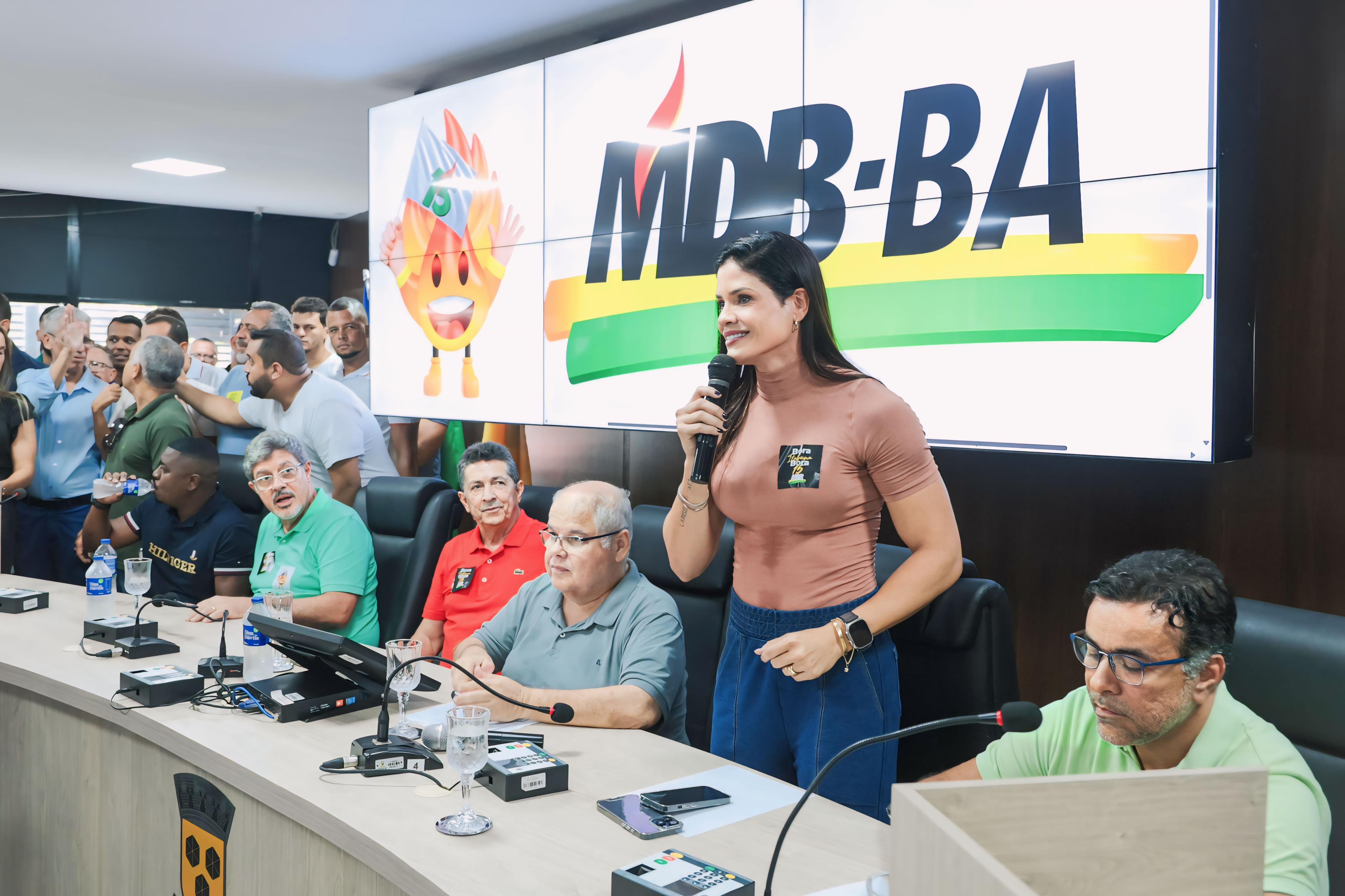 Larissa Moraes exalta apoio do MDB a Geraldo Simões em Itabuna; confira