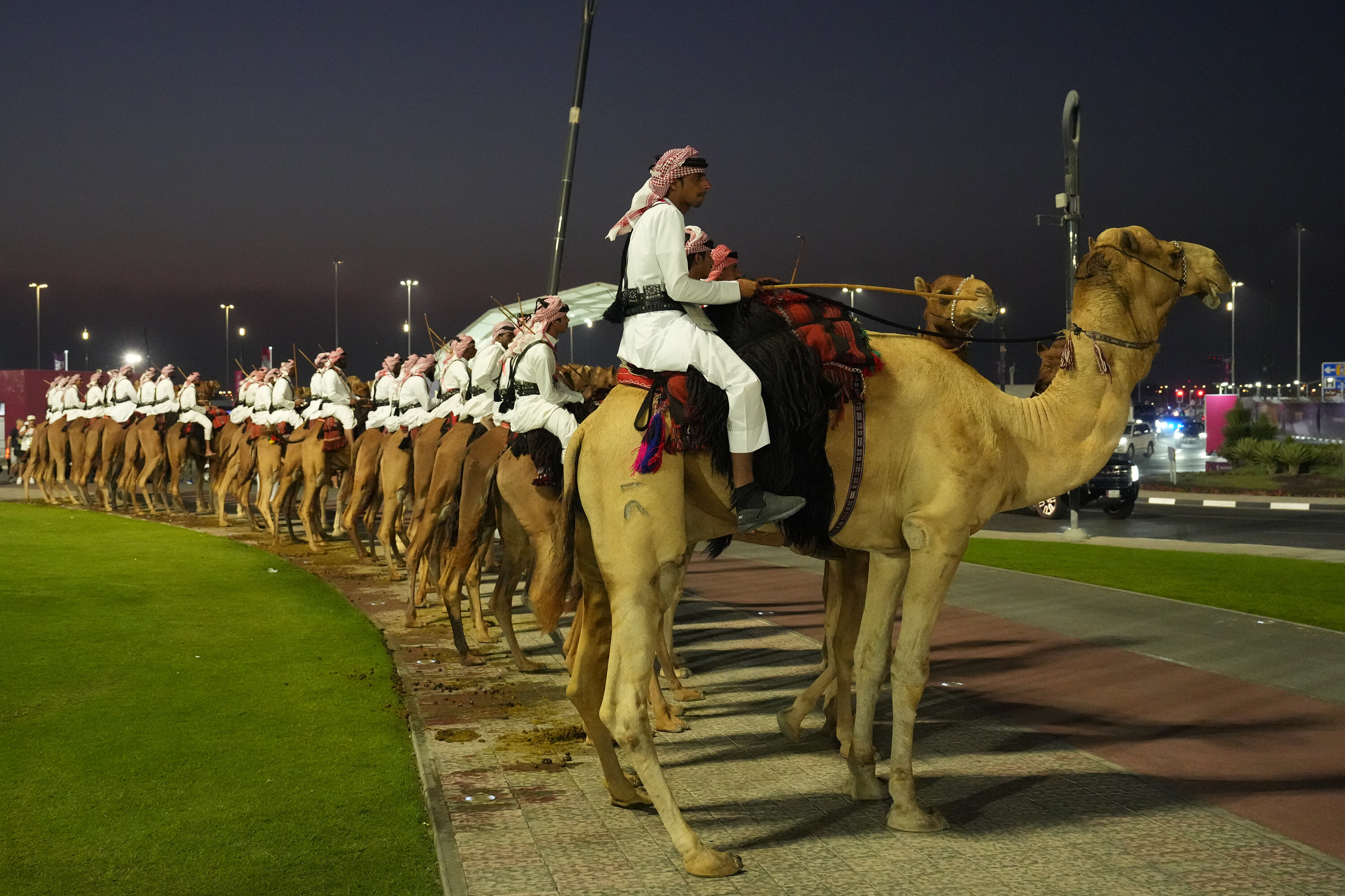 Qatar quer firmar soft power com obras faraônicas e investimento pesado ...