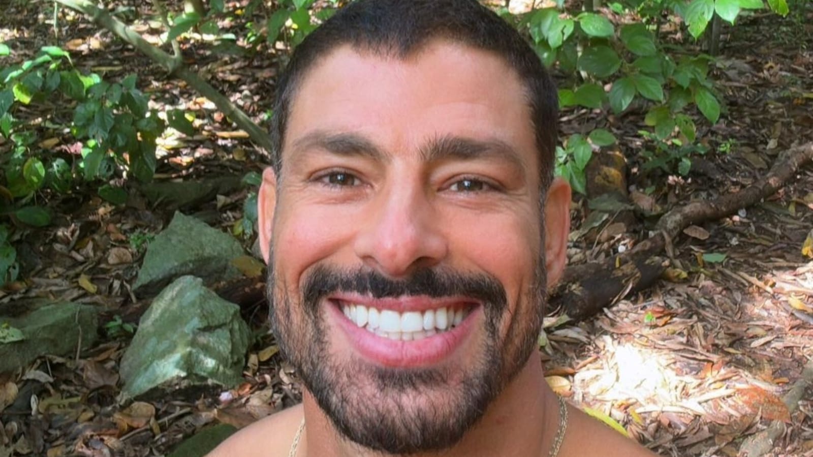 Ficou parecido? Influenciador afirma que está quase igual a Cauã Reymond após gastar R$ 100 mil ...