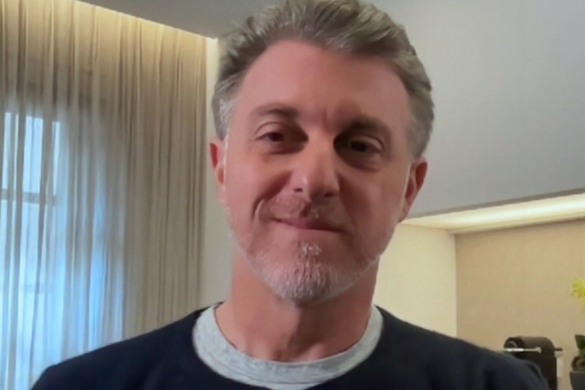 Golpe? Criação de Luciano Huck vira alvo de reclamações: 'Estão cobrando'