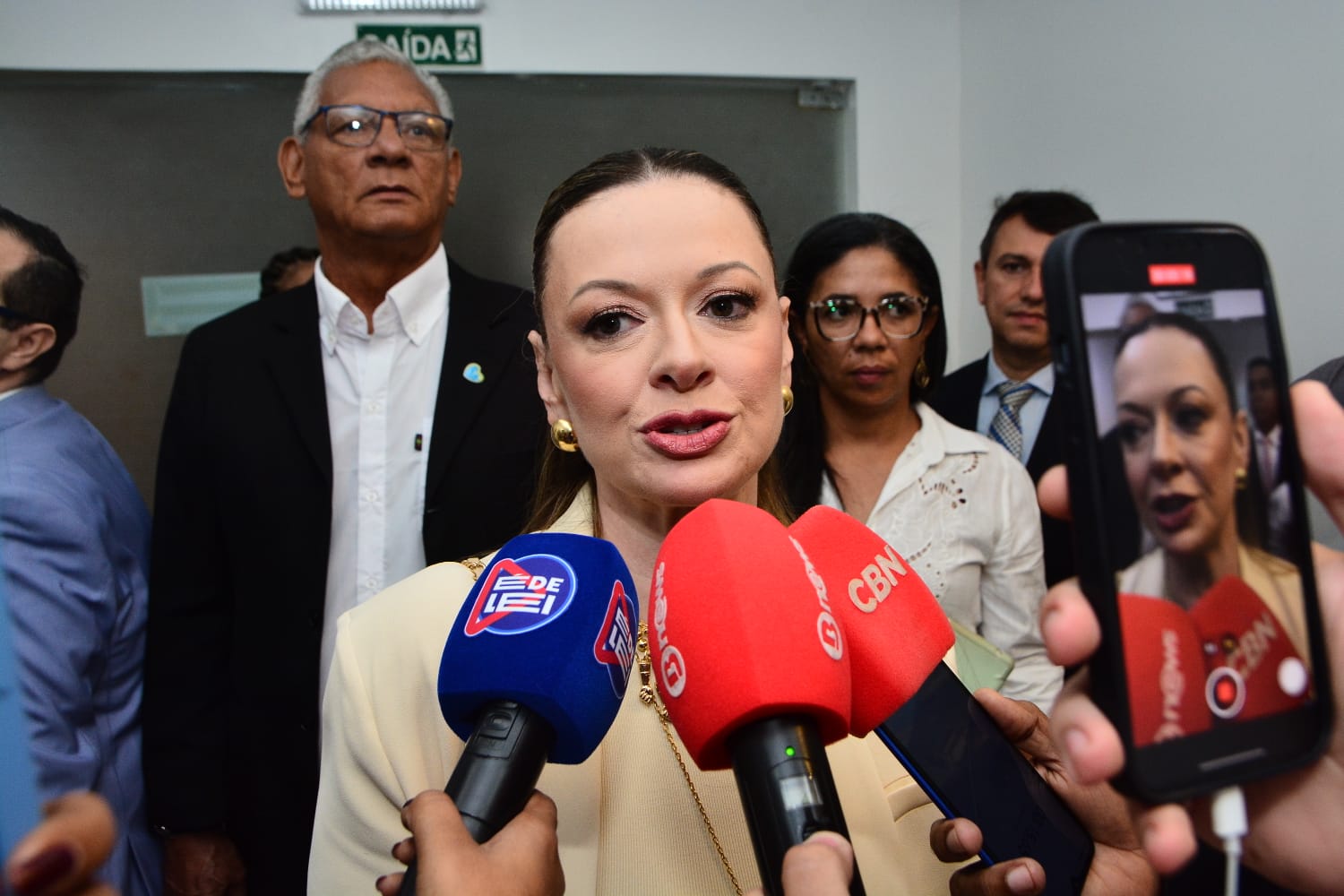 'Coração tomado de emoção, estou absolutamente grata', diz Isabela ...