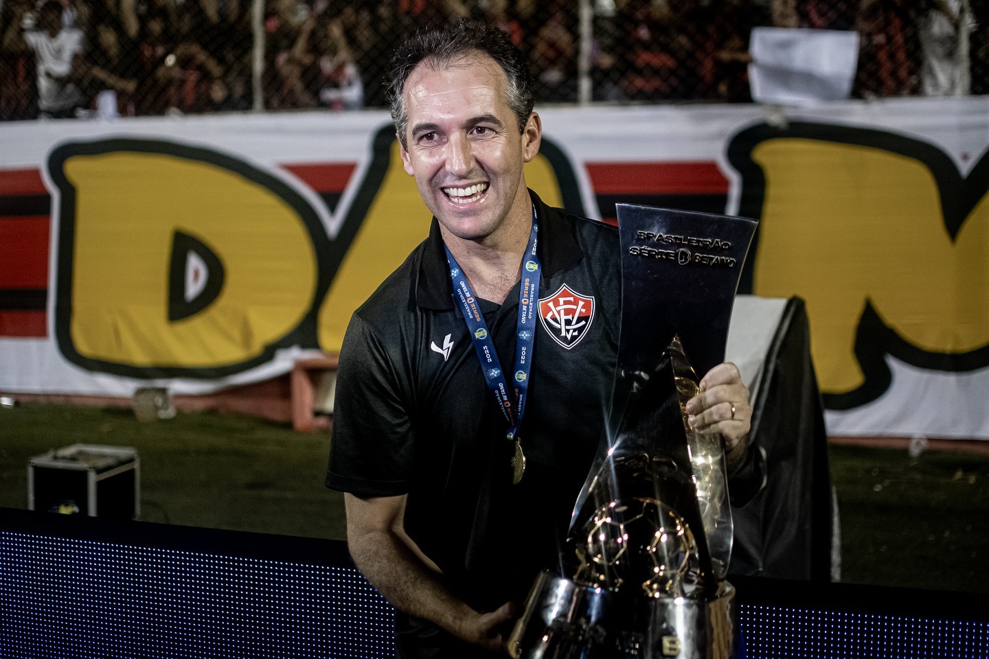 "Momento especial de estar voltando", revela técnico Léo Condé sobre o ...